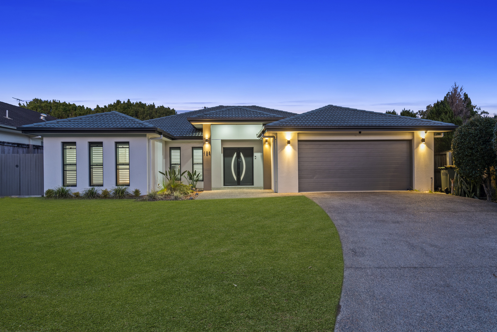 104 Rowland Avenue, WAKERLEY QLD 4154 | Harcourts Property Centre